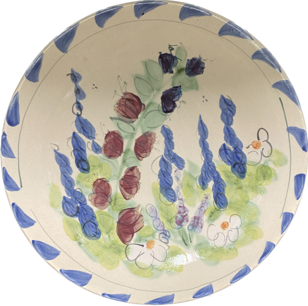 Coast Lily Dinner Plate – The Pink Rooster & Gallery Garbo